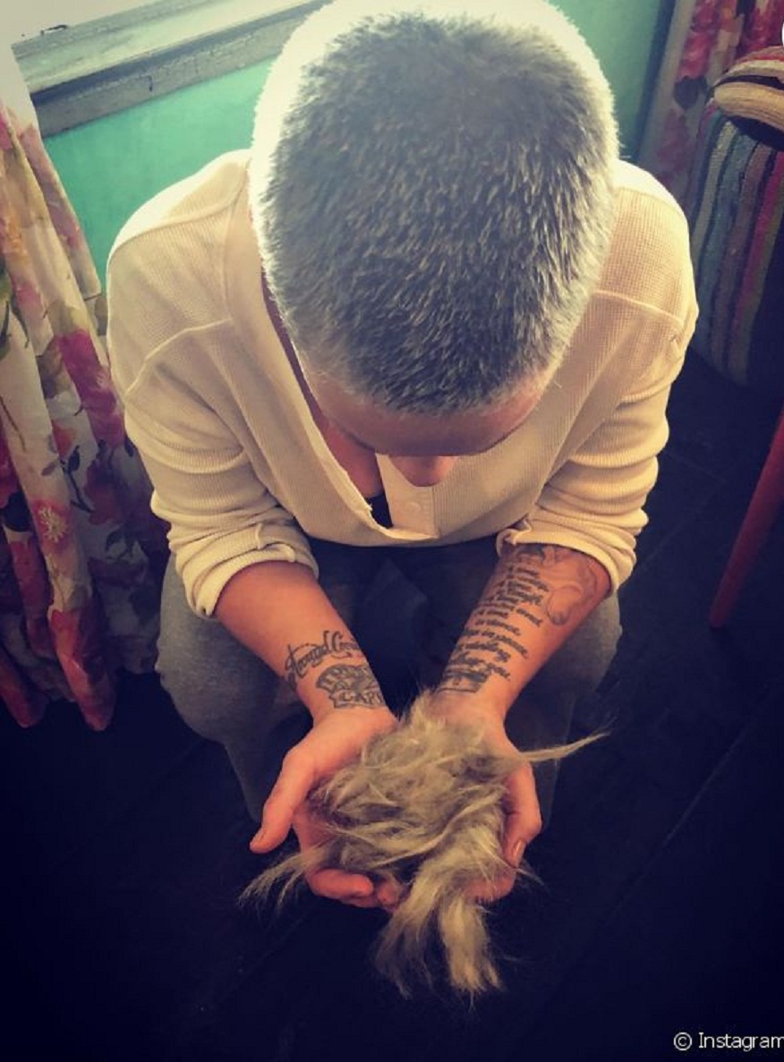 Pink le crâne rasé : la chanteuse se dévoile en photo ⋆ Actuvision